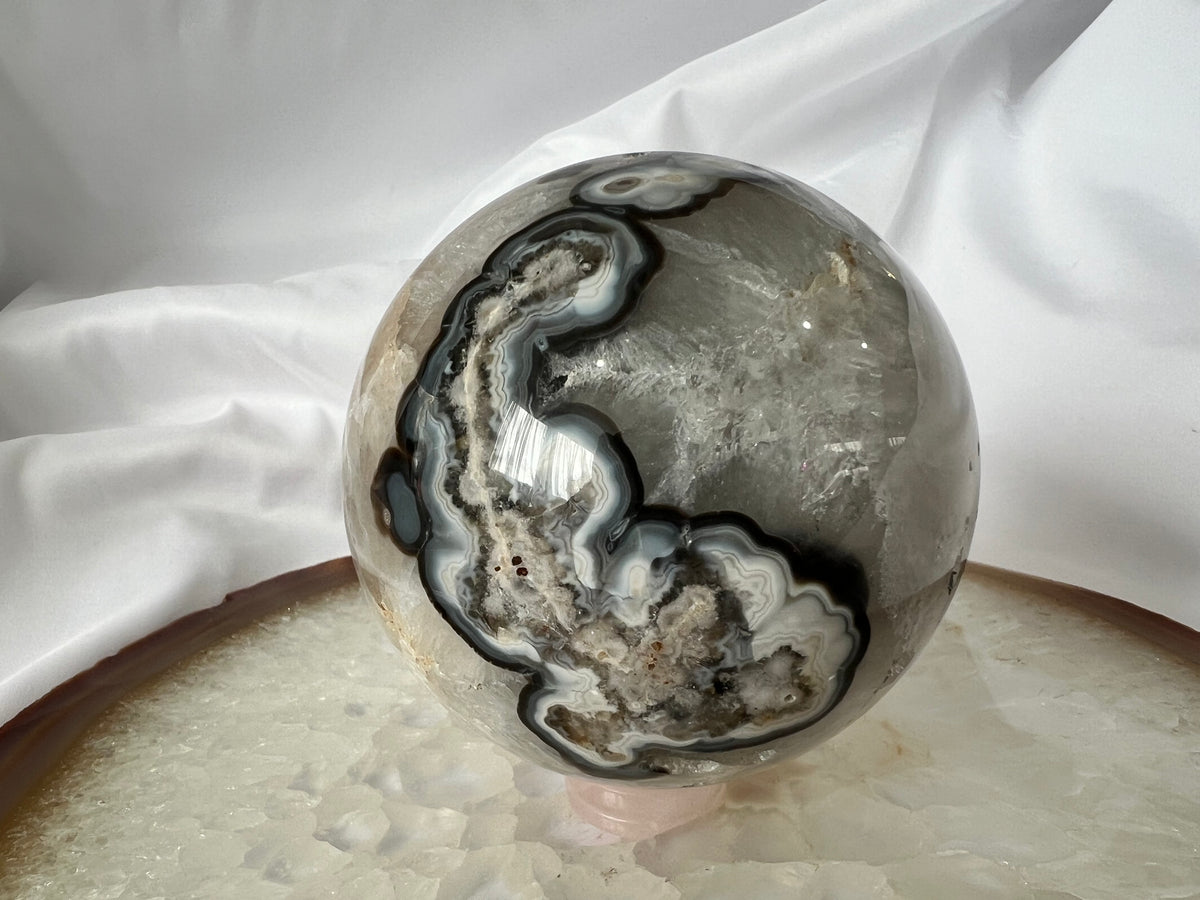 Crazy Lace Agate Sphere – Earth Elements NZ
